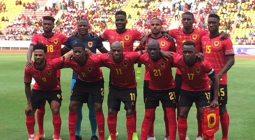 Seleção de futebol de Angola está no Dubai a preparar-se para o CAN ...