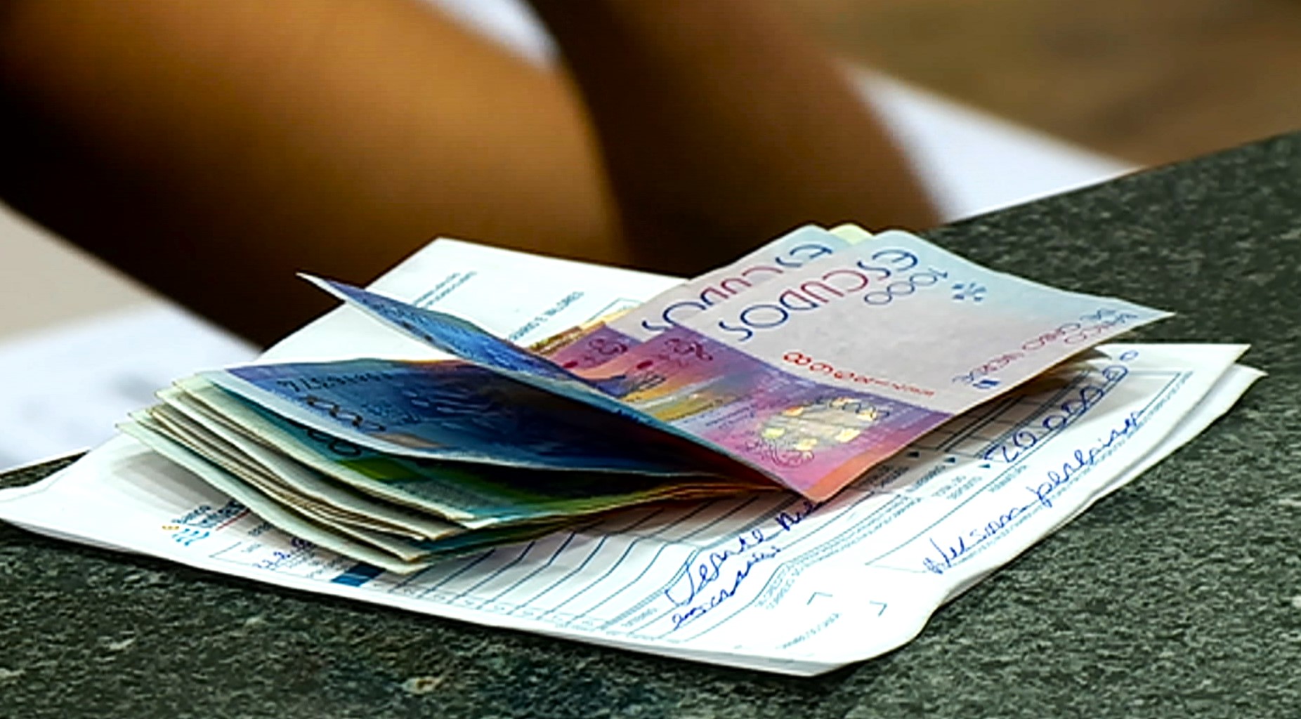 Cabo Verde - Novo salário mínimo nacional já está em vigor - RTP África