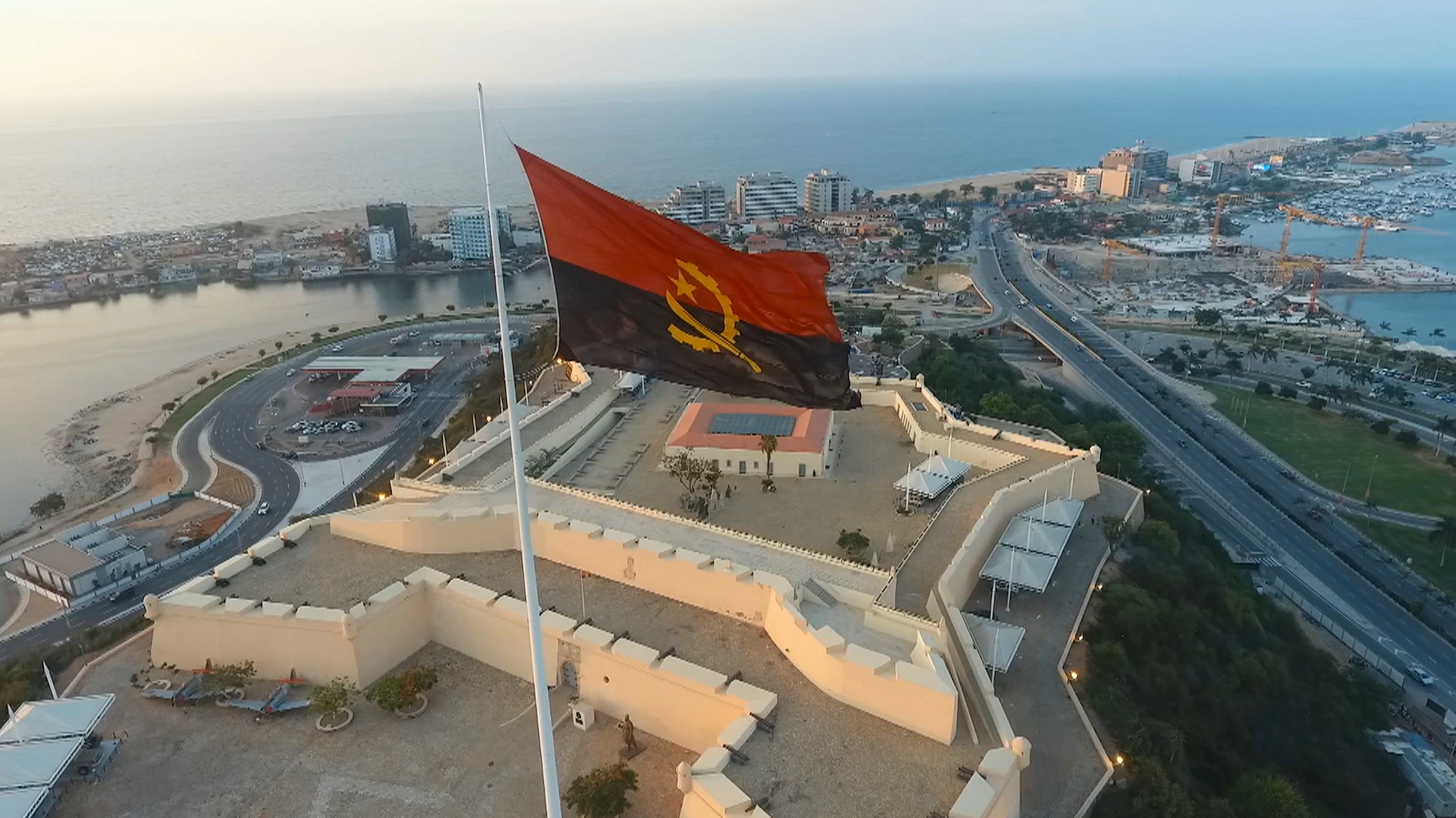 Angola vai convidar mais de 70 chefes de Estado para as celebrações dos ...