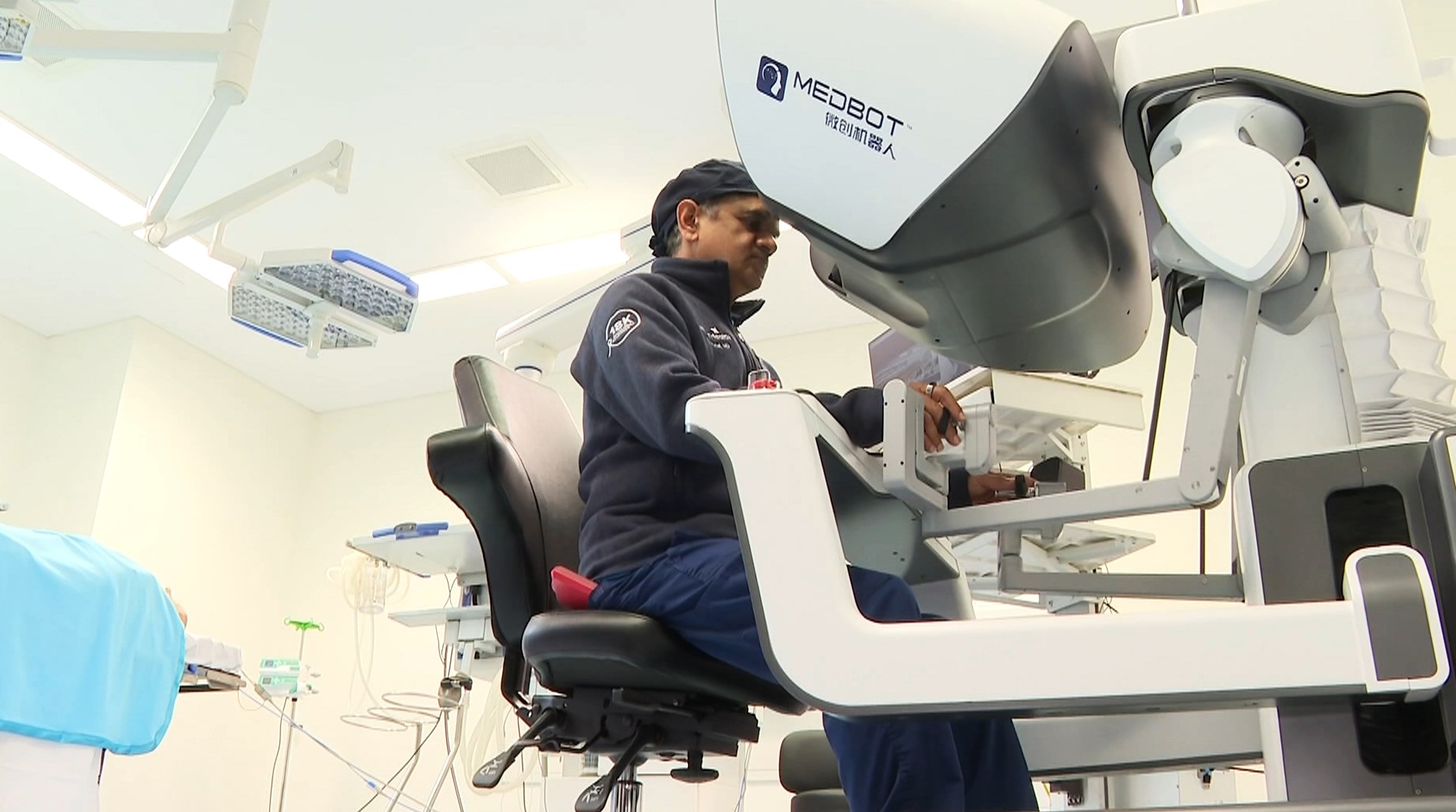 Angola realiza com sucesso a primeira telecirurgia com recurso a robôs ...