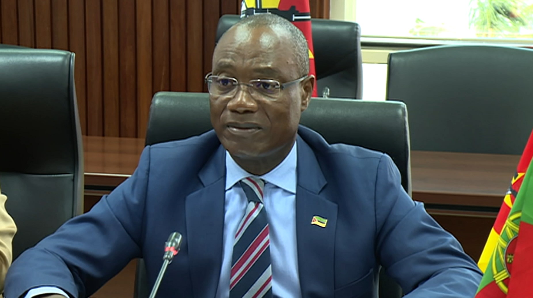 Moçambique - José Pacheco é o novo diretor do SISE - RTP África